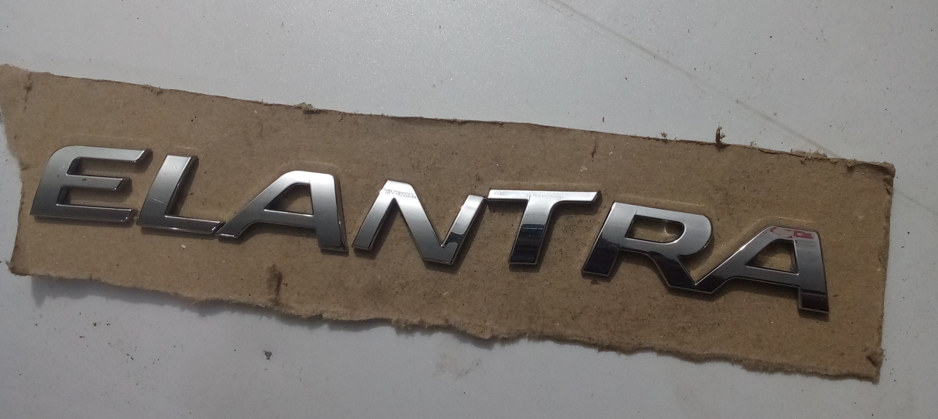 Emblema Letra Elantra – Canayaq