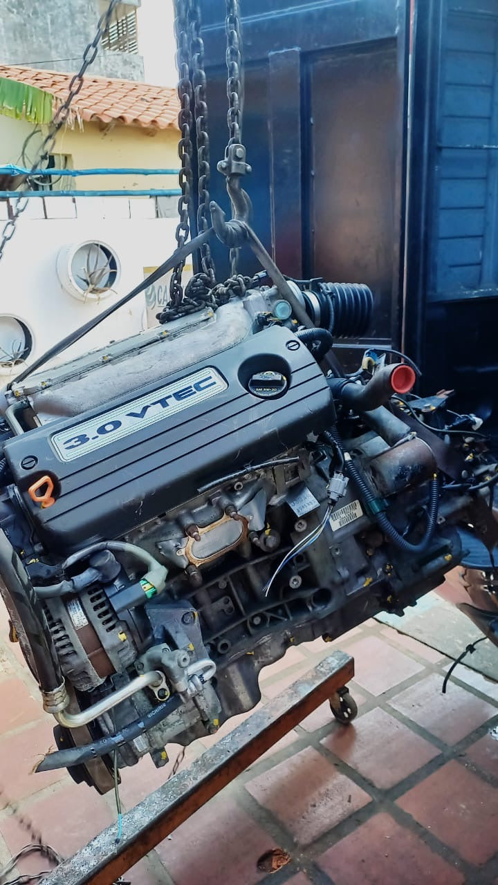 Caja Honda Accord J30A4 3.0L – Canayaq