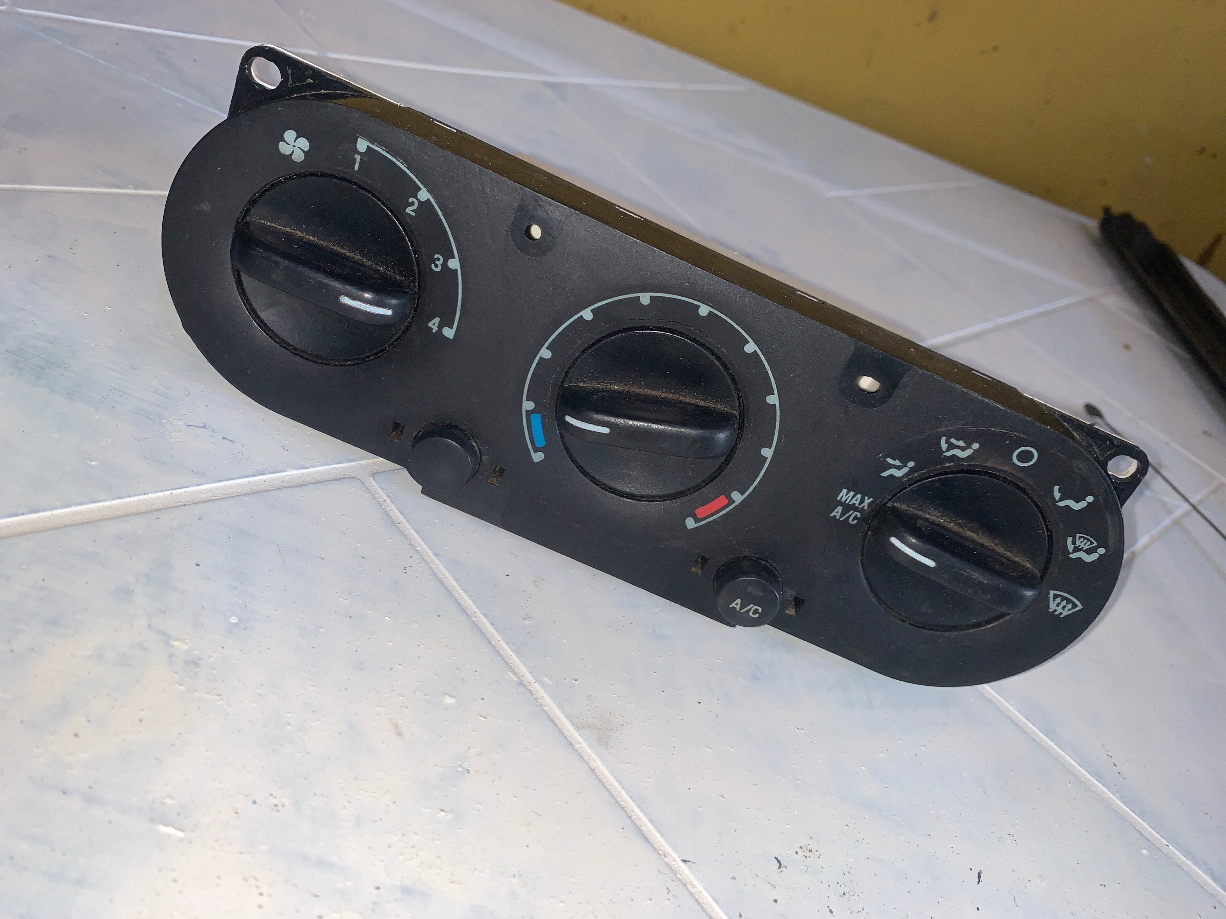 Control Mando Aire Acondicionado Ford Explorer 2002 2005 – Canayaq